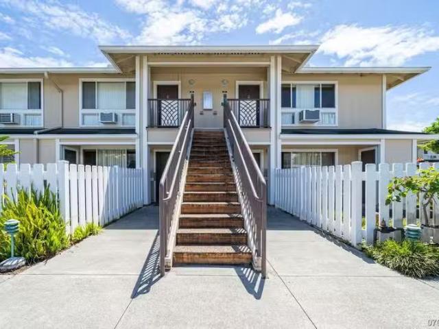 3BR/2.0BA 95 1139 Koolani Dr #127