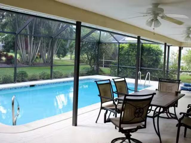 3BR/2.0BA 9871 El Greco Cir Amber