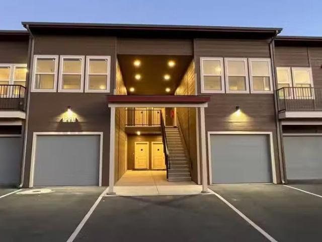 3BR/2.0BA Residence 1861