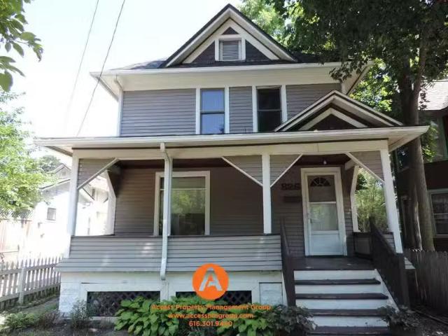 3BR/2Bath Stuart neighborhood home! 826 Elmwood St