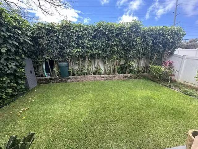 3BR/2BA Townhome for rent 655 Meakanu Ln #NA