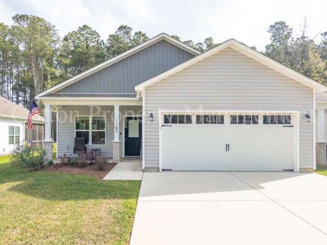 3BR/2BA unfurnished home in the heart of Hampstead $2,200/per month Pet Friendly