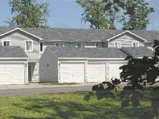 3br 1185ft² Lower Level 3 Bedroom Crystal Lake Apartments map To Rent in Flint, Michigan
