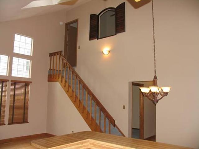 3br 1100ft² UPDATED TOWNHOME, 3BR/2FULL BA/GAR/WD/Hrdwd/New Carpet Early Sept To Rent in Denver, Wyoming