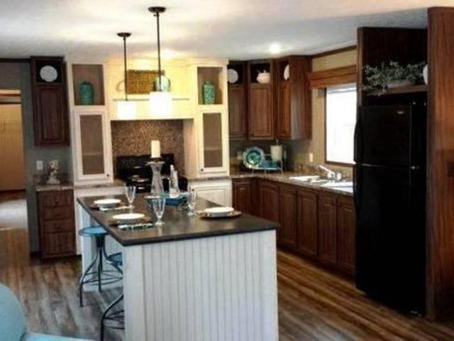 3br 1216ft² Fabulous Dream Kitchen for sale in Wyoming, Michigan
