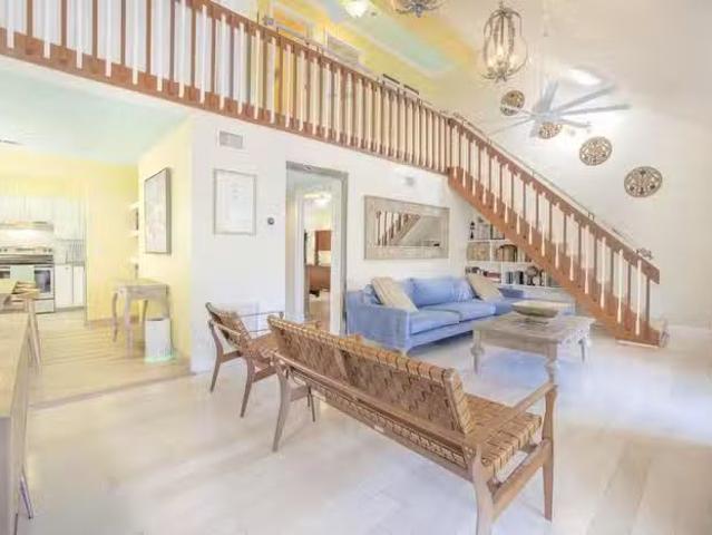 3BR 360 360 Canal Rd