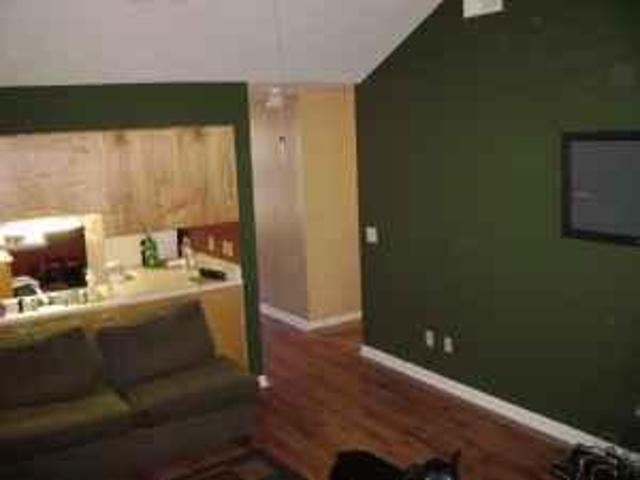 3br Duplex for rent! wood floors reduced price! auburn