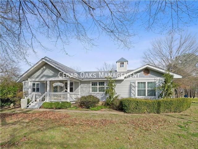 3BR Prairie Grove Home with Large Yard, Deck & Storage