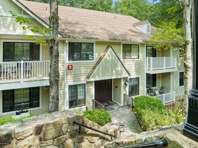 3D Foxwood Dr Unit D, Morris Plains, NJ 07950