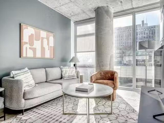 3Eleven, 311 W Illinois St, River North 1 Bedroom 1 Bath