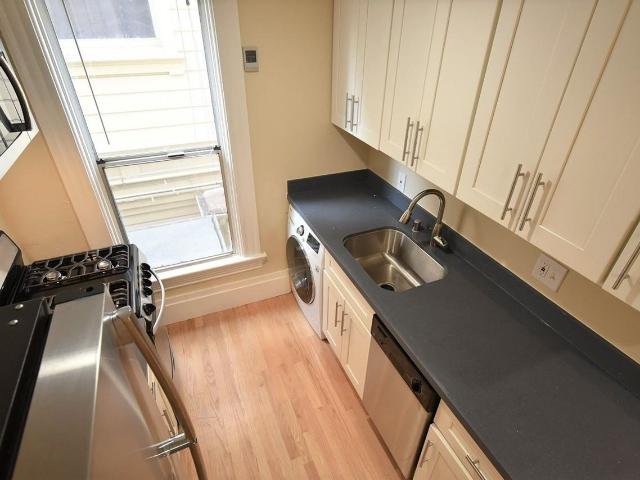 3p075 4114 4134 Howe St. Studio Apartment for Rent at 4114 Howe St, Oakland, CA 94611 Piedmont Avenue