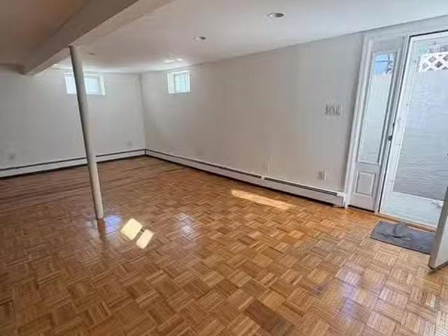 3rd Ave, Franklin Square, NY 11010