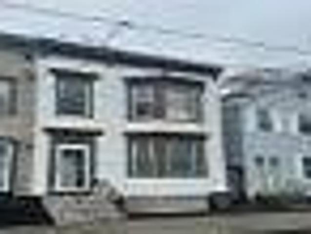 3rd St