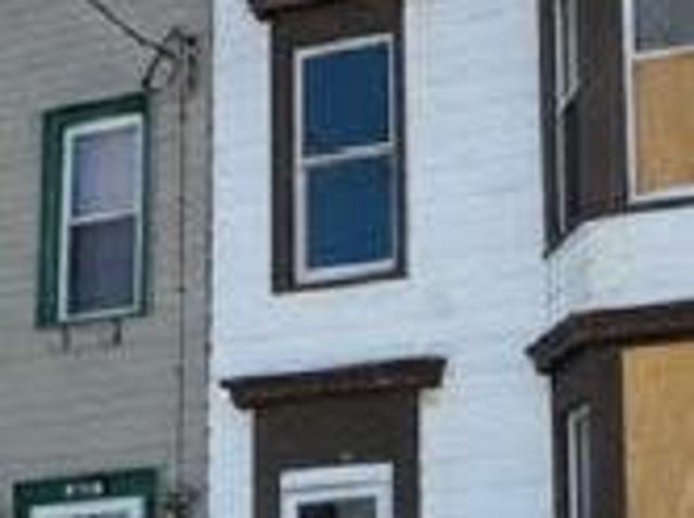 3rd St