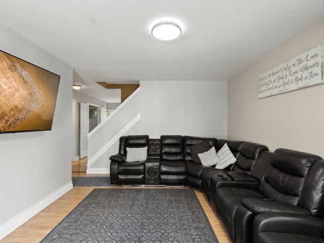 3S142 Birchwood Drive