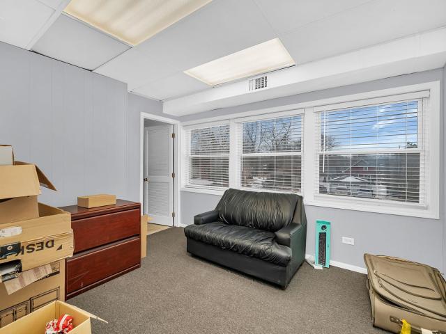 3S340 Rockwell Street S # 201