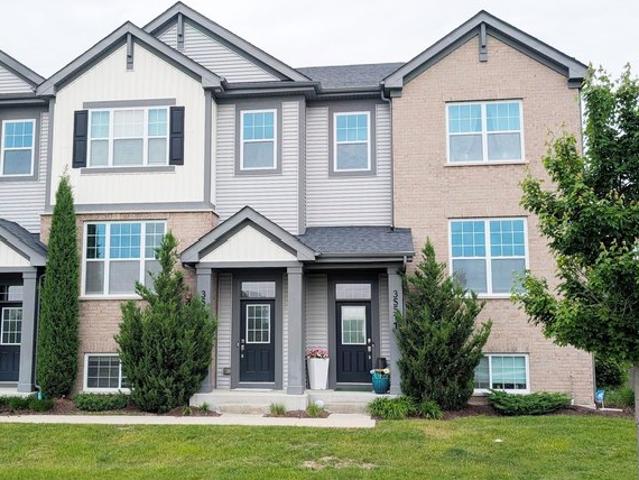 3S513 Barkley Ave, Warrenville, IL 60563