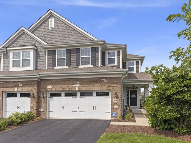 3S644 Breme Dr, Warrenville, IL 60555