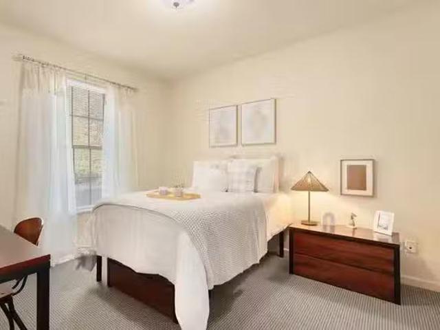 3X3 3 Bed 3 Bath