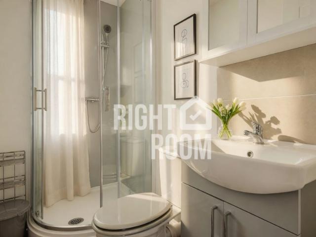 3x Beautiful Spacious Studio | West Cliff BH2