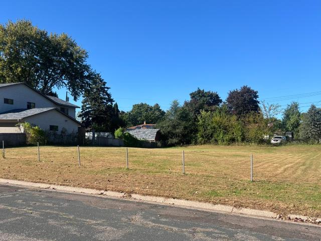 3XX Belmont Lane E