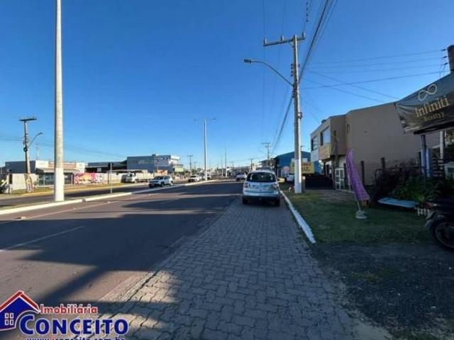T1051 Ótimo terreno no Centro de Imbé com uma Sala Comercial e 02 casas