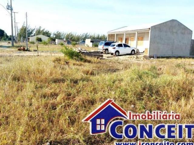 T165 Excelente lote de esquina medindo 325 m² no balneário Marisul