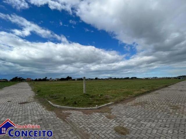 T202 Terreno de esquina com área de 450 m² no Loteamento Nova Imbé