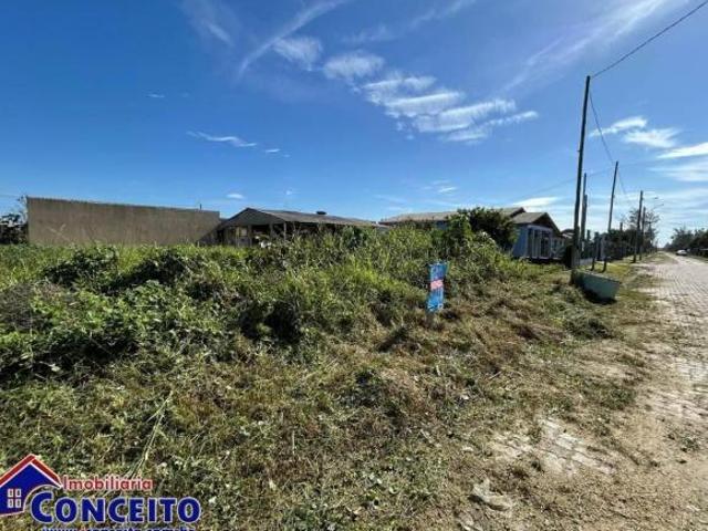 T20 Excelente terreno com 320 m² de área localizado a apenas 300 m do mar