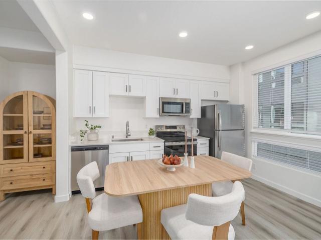 T20 Lofts With Private Garages Studio Apartment for Rent at 2010 Slamson Ln, Sacramento, CA 95818 Land Park