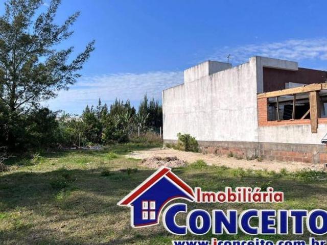 T283 Terreno medindo 300m² em região de moradores no balneário Albatroz