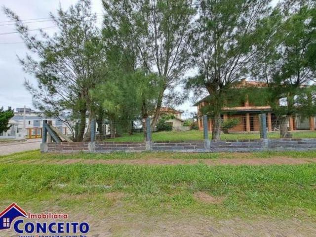 T313 Excelente terreno com área de 360 m² a apenas 100 metros do mar
