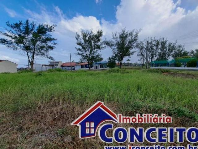 T35 Excelente lote localizado a 100 metros do mar
