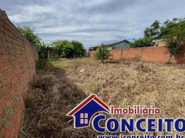 T407 Lindo terreno medindo 300m² localizado no balneário Mariluz