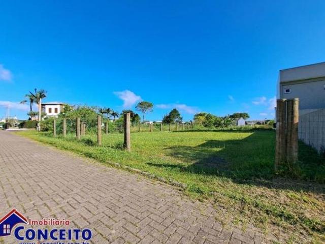 T423 Excelente terreno com área de 304 m² na região de moradores