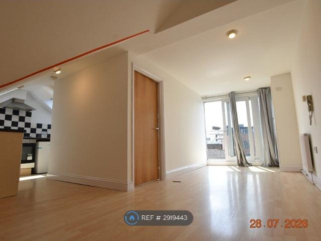 T L House, Luton LU1, 1 bed flat to rent, £975 pcm | PrimeLocation