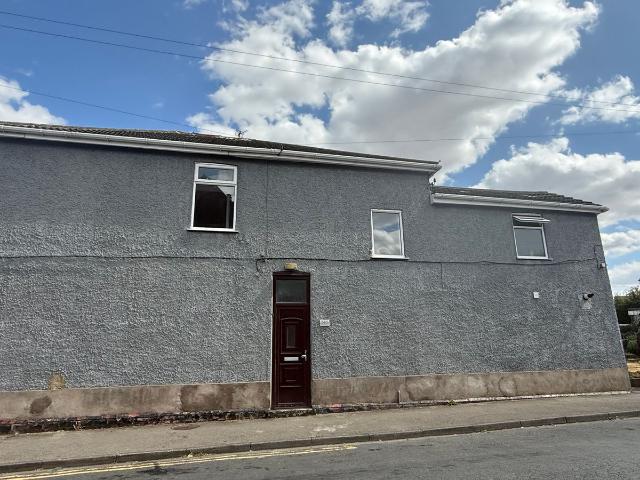 Room 3, 360 Wilnecote Lane, Tamworth B77, Room to rent, £700 pcm | PrimeLocation