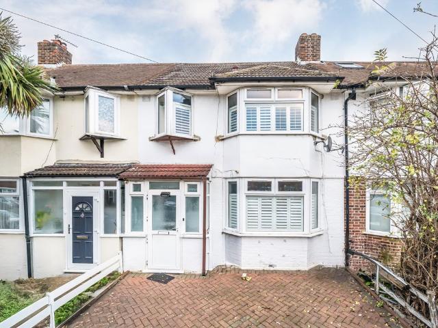Tamworth Lane, Mitcham CR4, 4 bed property to rent, £2,400 pcm | PrimeLocation