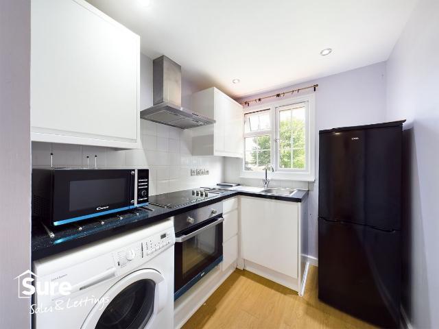 Tamar Green, Hemel Hempstead, Hertfordshire HP2, Room to rent, £800 pcm | PrimeLocation