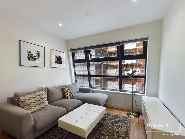Tamar House, 7 11 Station Road. 2 bed apartment to rent £1,750 pcm £404 pw