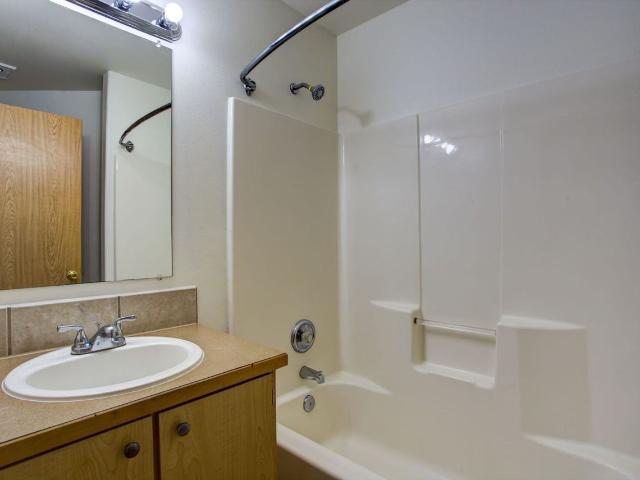 Tamarack Apartments 2 Bedroom Apartment for Rent at 5917 Ne 58th St, Walnut Grove, WA 98661 Walnut Grove