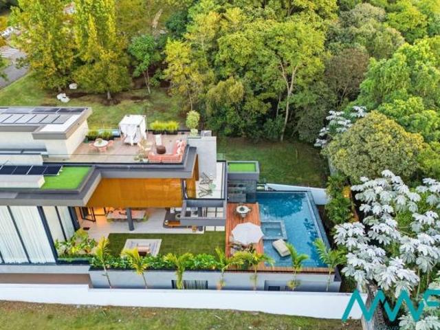 Tamboré 11 — Mansão Assinada com Vista Permanente e Rooftop Exclusivo