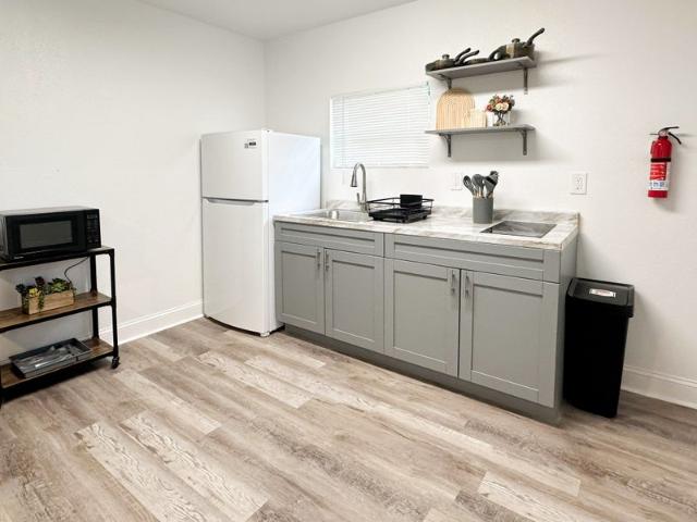Tampa Additional Housing Unit ADU with Dining ar