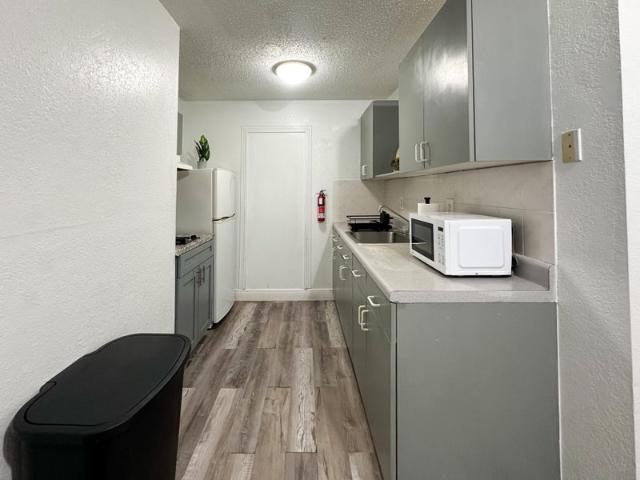 Tampa Apartment with Dining area. Cozy & comfy