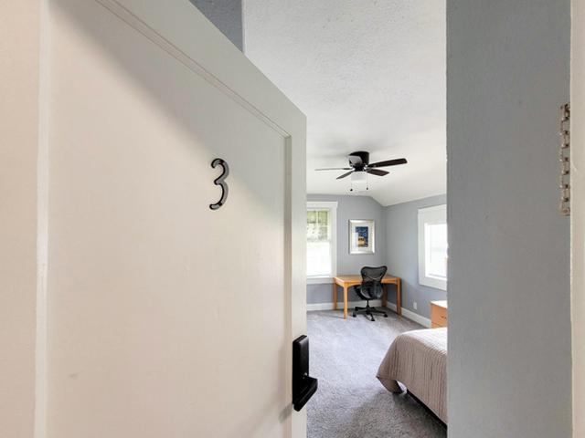 Tampa House with Workspace. Cozy & comfortable