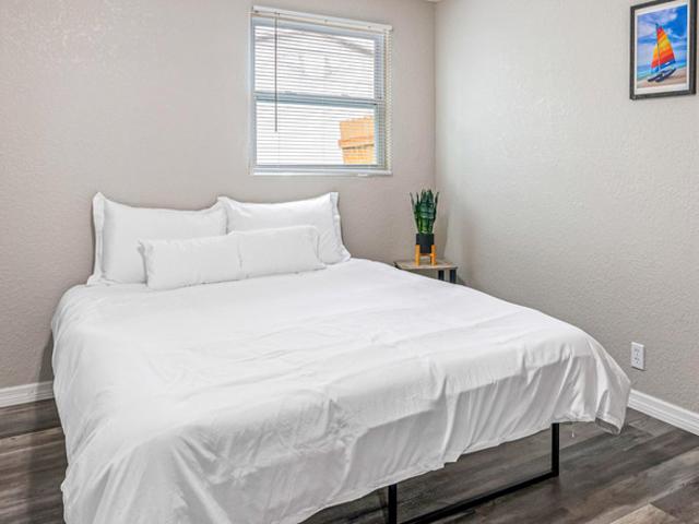 Tampa House. Newly renovated & high quality