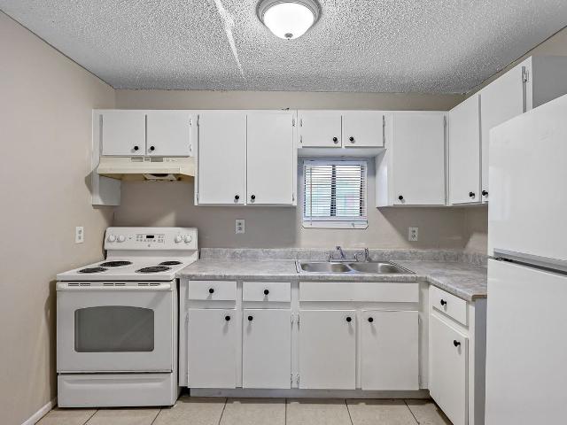 Tampa Street Cottages 2 Bedroom Apartment for Rent at 8724 N Tampa St, Tampa, FL 33604 Lowry Park North