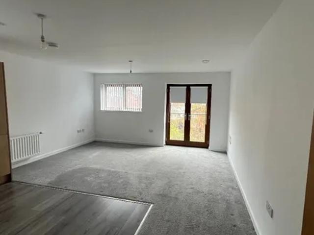 Tantallon Road, Glasgow, G41 3JP, United Kingdom | 2 bed apartment for rent #165523544 | Rentberry