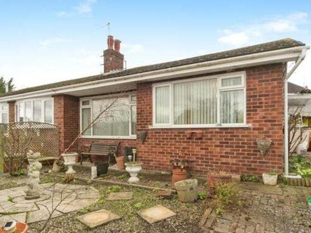 Tan Y Berllan, Deganwy, 2 Bedroom Bungalow