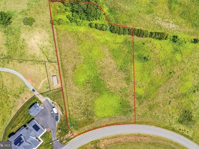 Tanager Pl, Leesburg, VA 20175